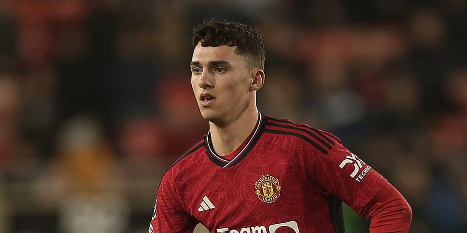 Quem é a joia do Manchester United que joga em uma das piores seleções ...