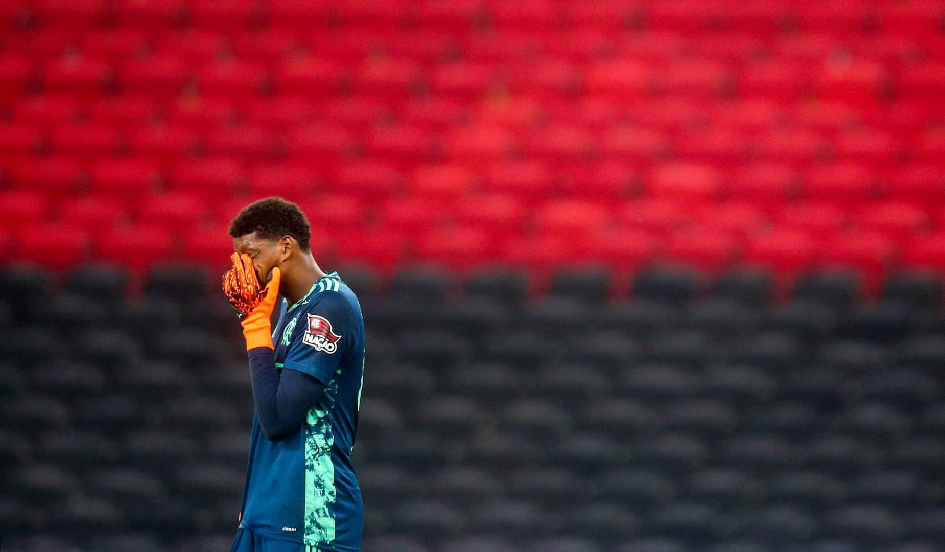 Cria do Ninho brilha em Portugal, e Flamengo espera valorização