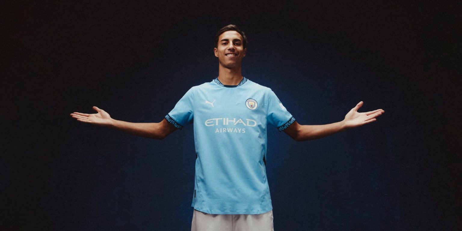 Guardiola elogia Vitor Reis e indica possível estreia do ex-Palmeiras ...